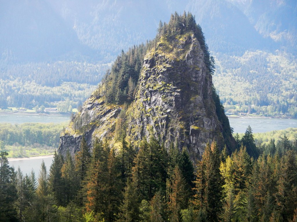 Beacon Rock : Photos, Diagrams & Topos : SummitPost